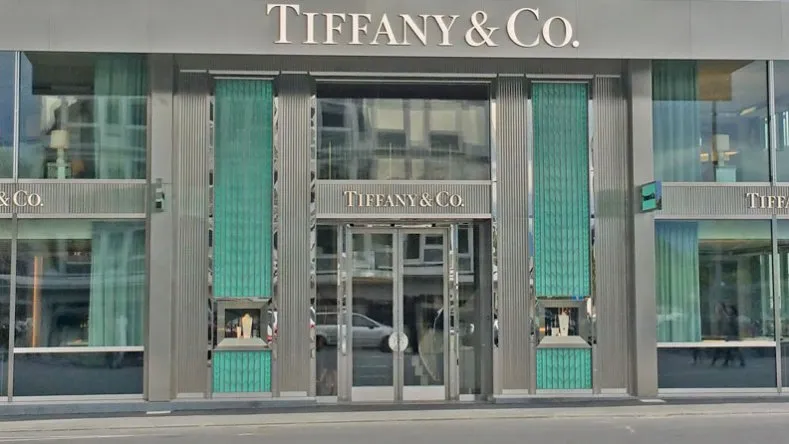 LVMH toma el control de Tiffany y designa nueva junta directiva